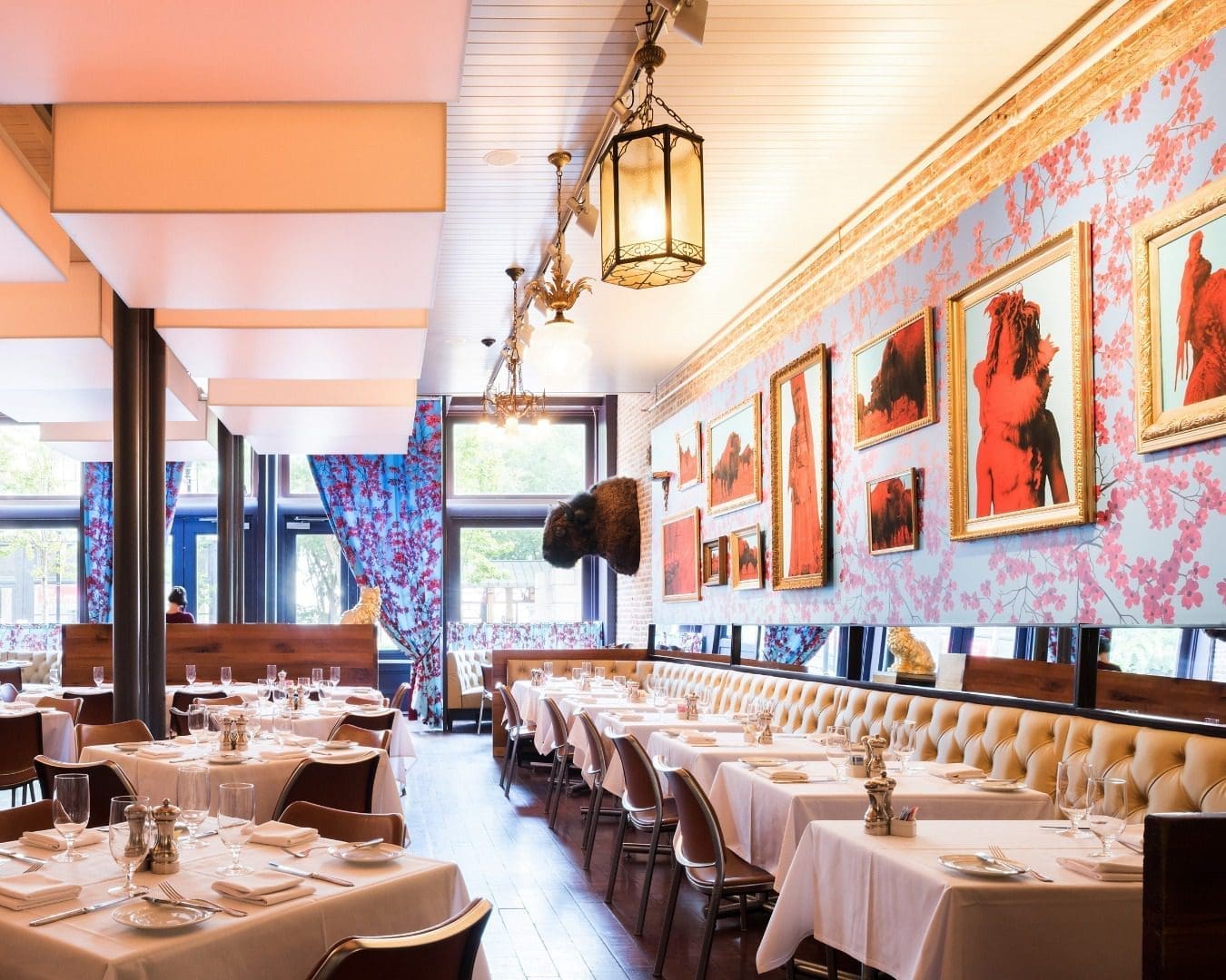 A Go-To Louisville KY Guide For Best Hotels, Attractions, & Dining